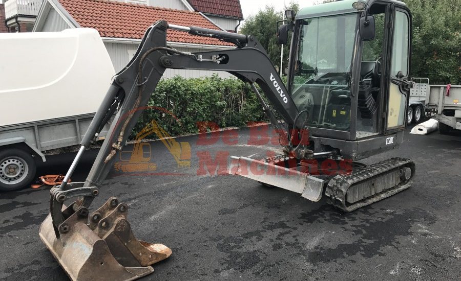Vehicles | DE BAU MACHINES
