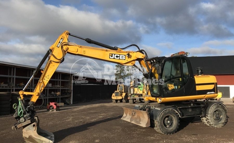 Vehicles | DE BAU MACHINES